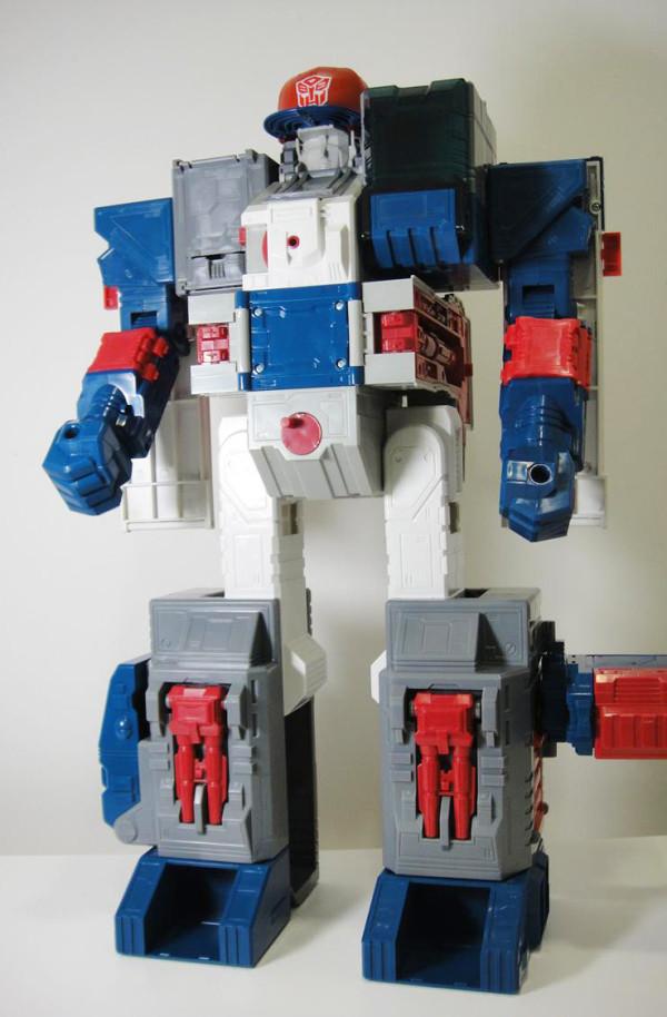 Transformers cap bots store